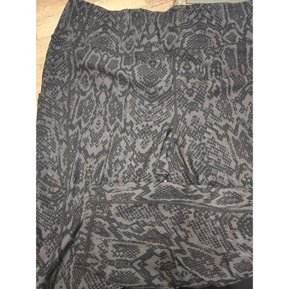 torrid | Pants & Jumpsuits | Torrid Active Black Snake Skin Print ...